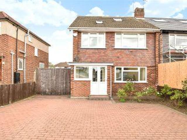 4 Bedrooms Semi detached house for sale in Queens Walk Terrace, Queens Walk, Ruislip, Middlesex HA4