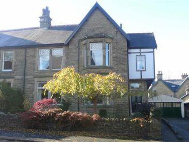 4 Bedrooms Semi detached house for sale in Robertson Road, Buxton, Derbyshire SK17