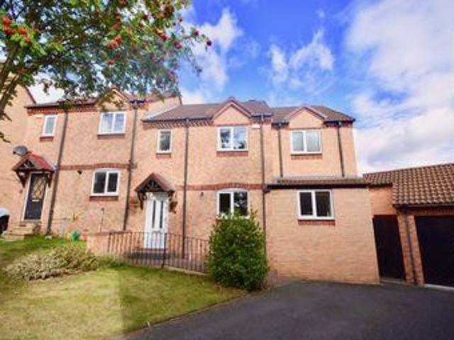 4 Bedrooms Semi detached house for sale in Rose Hill Drive, Dodworth, Barnsley S75