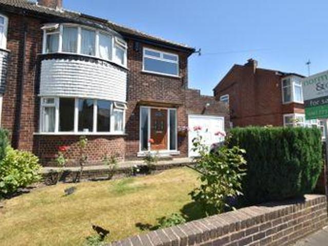 4 Bedrooms Semi detached house for sale in Ross Avenue, Whitefield, Manchester M45