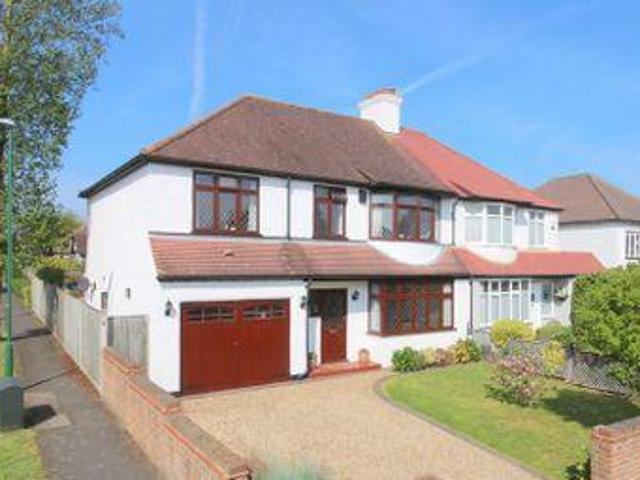 4 Bedrooms Semi detached house for sale in Redford Avenue, Wallington SM6