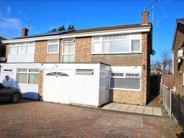 4 Bedrooms Semi detached house for sale in Redwood Close, Colchester CO4