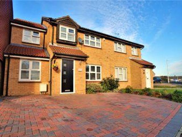 4 Bedrooms Semi detached house for sale in Riversdale, Northfleet, Gravesend DA11