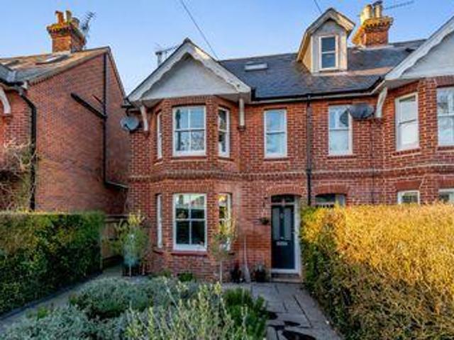 4 Bedrooms Semi detached house for sale in Ridgway Road, Farnham GU9