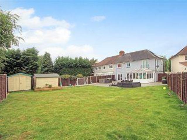 4 Bedrooms Semi detached house for sale in Woking, Surrey GU22