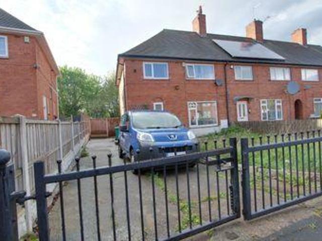 4 Bedrooms Semi detached house for sale in Woodfield Road, Nottingham NG8