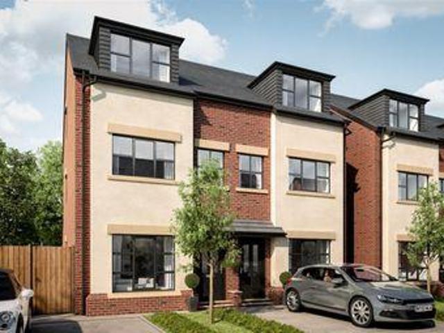 4 Bedrooms Semi detached house for sale in Woodland Grange, Ellenbrook, Manchester M28