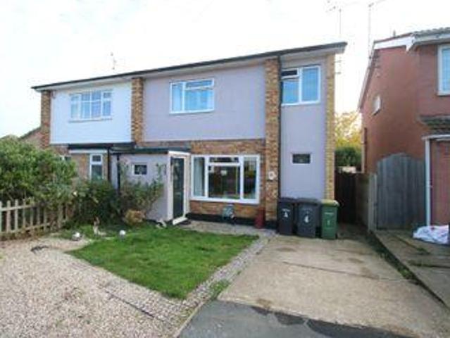 4 Bedrooms Semi detached house for sale in Woodside Chase, Hockley SS5