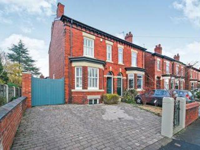 4 Bedrooms Semi detached house for sale in Woodsmoor Lane, Woodsmoor SK3