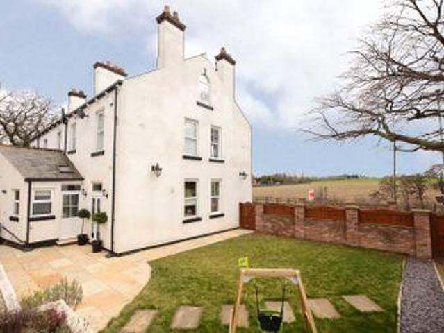 4 Bedrooms Semi detached house for sale in Wakefield Road, Garforth, Leeds, West Yorkshire LS25