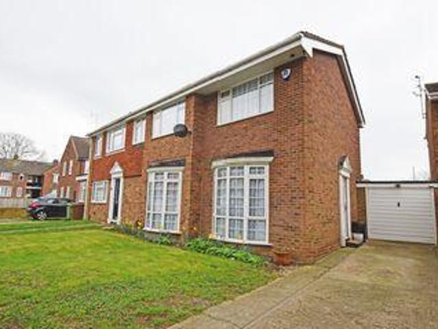 4 Bedrooms Semi detached house for sale in Warlingham Close, Rainham, Gillingham ME8