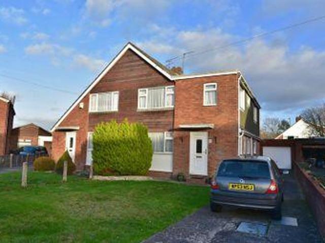 4 Bedrooms Semi detached house for sale in Warman Close, Stockwood, Bristol BS14