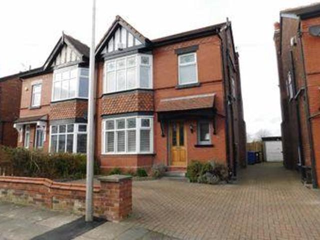 4 Bedrooms Semi detached house for sale in Wellfield Road, Offerton, Stockport SK2