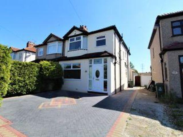 4 Bedrooms Semi detached house for sale in Wellington Avenue, Sidcup DA15