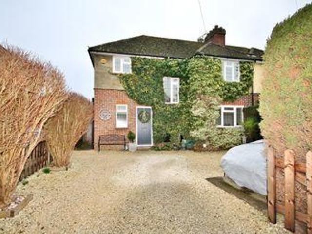 4 Bedrooms Semi detached house for sale in Westfield Way, Woking GU22