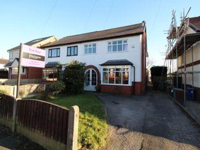 4 Bedrooms Semi detached house for sale in Westgate Avenue, Holcombe Brook, Bury, Lancashire BL0