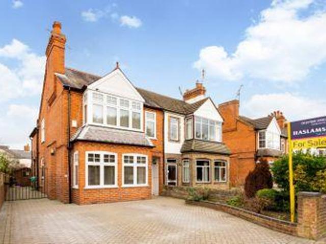 4 Bedrooms Semi detached house for sale in Whiteknights Road, Reading RG6