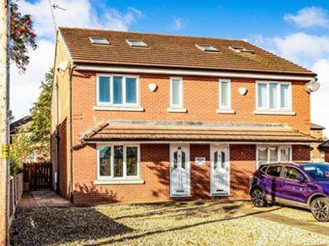 4 Bedrooms Semi detached house for sale in Whittles Avenue, Denton, Manchester M34