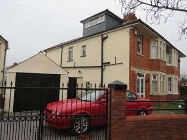 4 Bedrooms Semi detached house for sale in Tair Erw Road, Heath, Cardiff CF14
