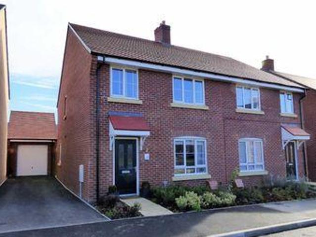4 Bedrooms Semi detached house for sale in Thatcher Drive, Woodford Halse, Northants NN11