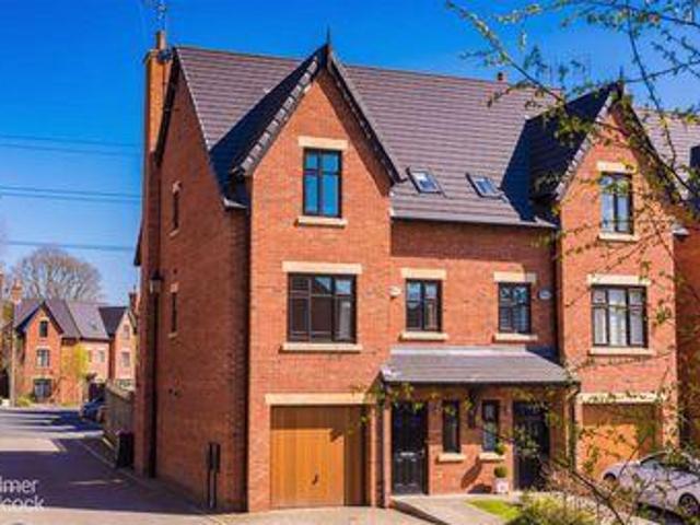 4 Bedrooms Semi detached house for sale in The Moorings, Worsley, Manchester M28
