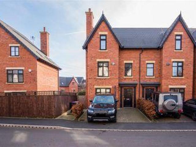 4 Bedrooms Semi detached house for sale in The Moorings, Worsley, Manchester M28