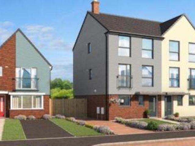 4 Bedrooms Semi detached house for sale in The Yew Eaves Lane, Stoke On Trent ST2