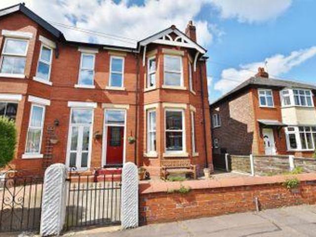 4 Bedrooms Semi detached house for sale in Trafalgar Road, Salford M6