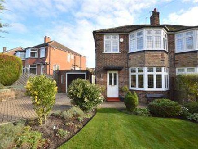 4 Bedrooms Semi detached house for sale in Valley Close, Leeds, West Yorkshire LS17