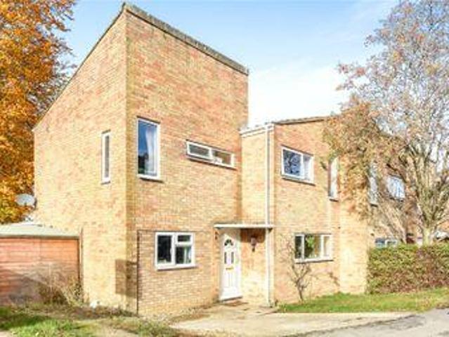 4 Bedrooms Semi detached house for sale in Vicarage Road, Alton, Hampshire GU34