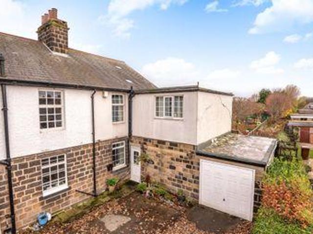 4 Bedrooms Semi detached house for sale in Victoria Avenue, Yeadon, Leeds LS19