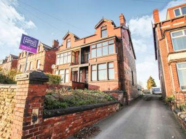 4 Bedrooms Semi detached house for sale in York Road, Leeds LS9