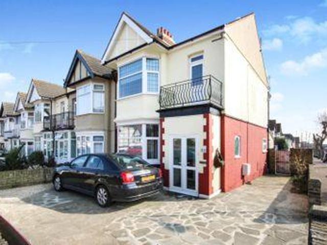 4 Bedrooms Semi detached house for sale in York Road, Southend On Sea SS1