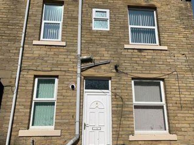 4 Bedrooms Terraced house for rent in Mumford Street, Bradford BD5