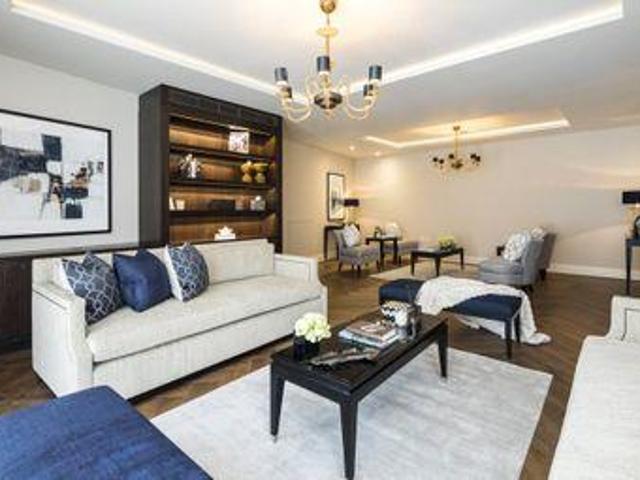 4 Bedrooms Terraced house for rent in Mayfair Row, London W1J