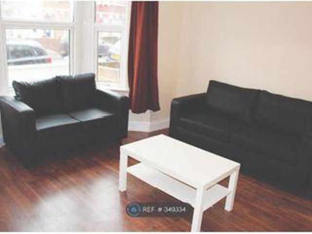 4 Bedrooms Terraced house for rent in Mellison Road, London SW17
