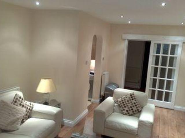 4 Bedrooms Terraced house for rent in New Hall Road, Chester, Cheshire CH2