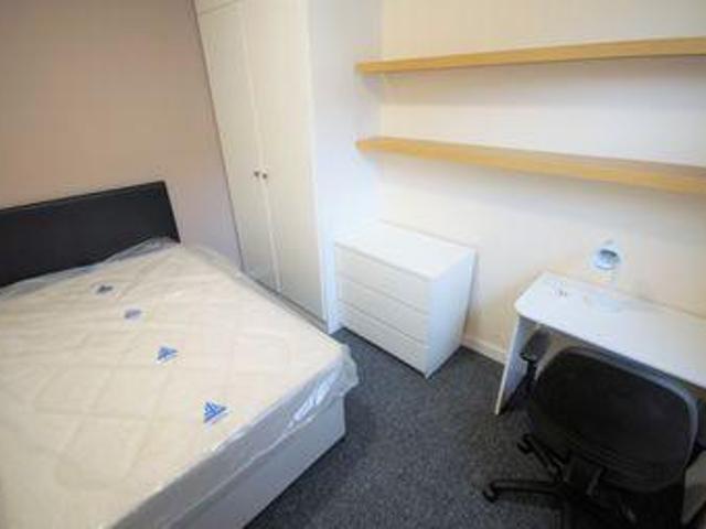 4 Bedrooms Terraced house for rent in Nicholls Street, Hillfields, Coventry CV2