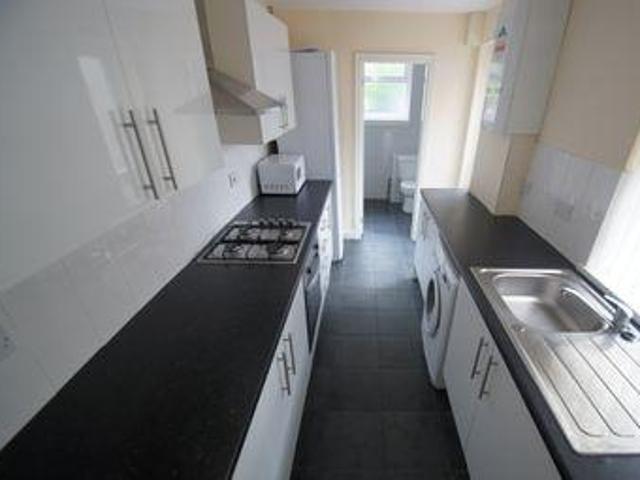 4 Bedrooms Terraced house for rent in Northfield Road, Coventry CV1