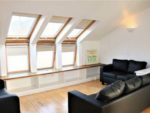 4 Bedrooms Terraced house for rent in Offley Road, London SW9
