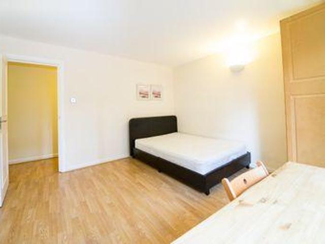 4 Bedrooms Terraced house for rent in Ada Gardens, Stratford E15
