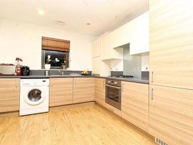 4 Bedrooms Terraced house for rent in Ager Avenue, Dagenham RM8