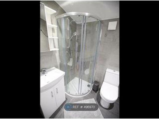 4 Bedrooms Terraced house for rent in Alexandra Street, London E16