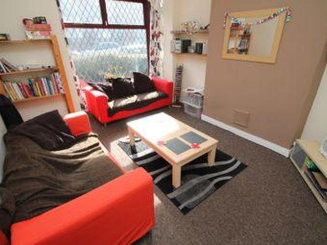 4 Bedrooms Terraced house for rent in All Bills Included, Stanmore Street, Burley LS4