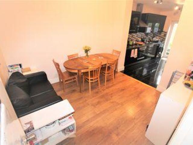 4 Bedrooms Terraced house for rent in Alma Street, London NW5