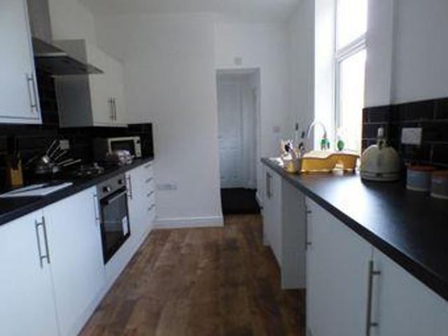 4 Bedrooms Terraced house for rent in Bucknall New Road, Hanley, Stoke On Trent ST1