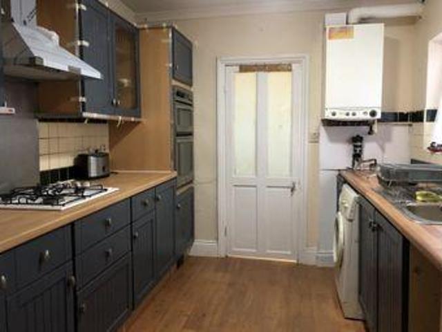4 Bedrooms Terraced house for rent in Burford Road, East Ham E6