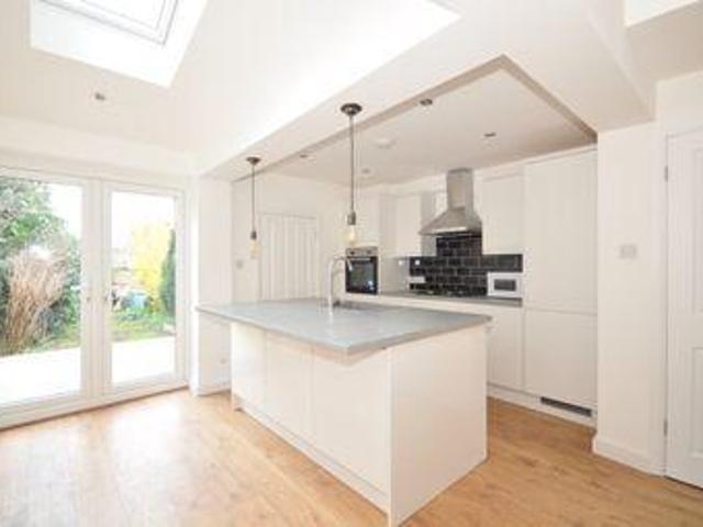 4 Bedrooms Terraced house for rent in Burgess Road, Sutton SM1