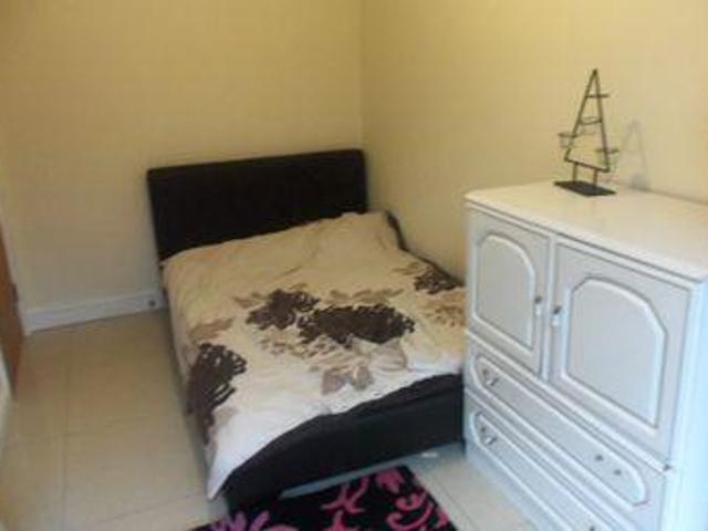 4 Bedrooms Terraced house for rent in Bashall Street, Bolton BL1