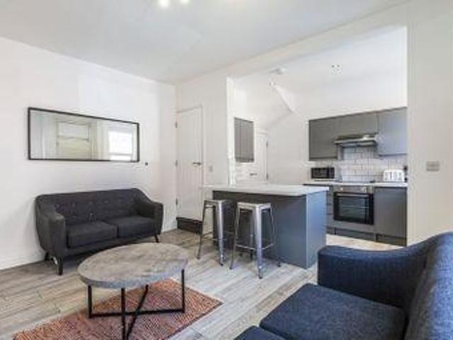 4 Bedrooms Terraced house for rent in Beulah Grove, Leeds LS6